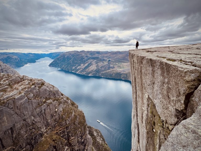 How to get to Pulpit Rock from Stavanger
